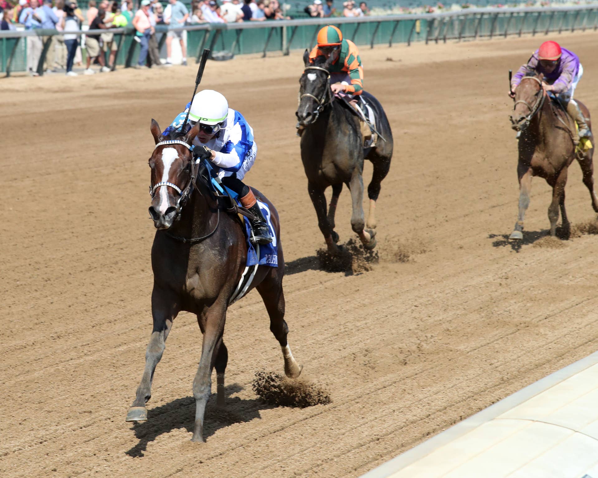 Road To Kentucky Oaks: Taken By The Wind Cruises Clear In Pocahontas ...