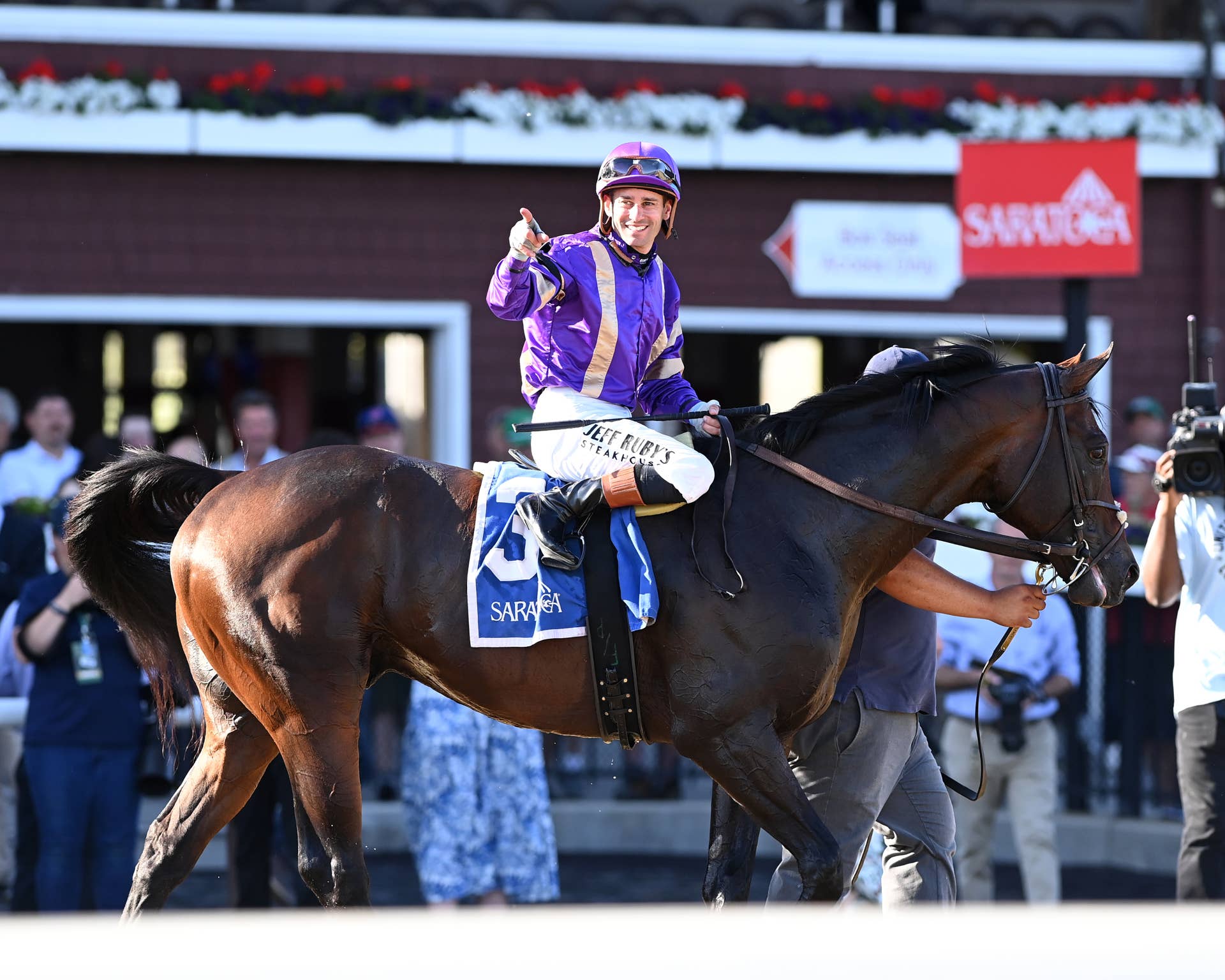 7-Year-Old Tawny Port Sets Track Record In Belmont Gold Cup - Paulick ...