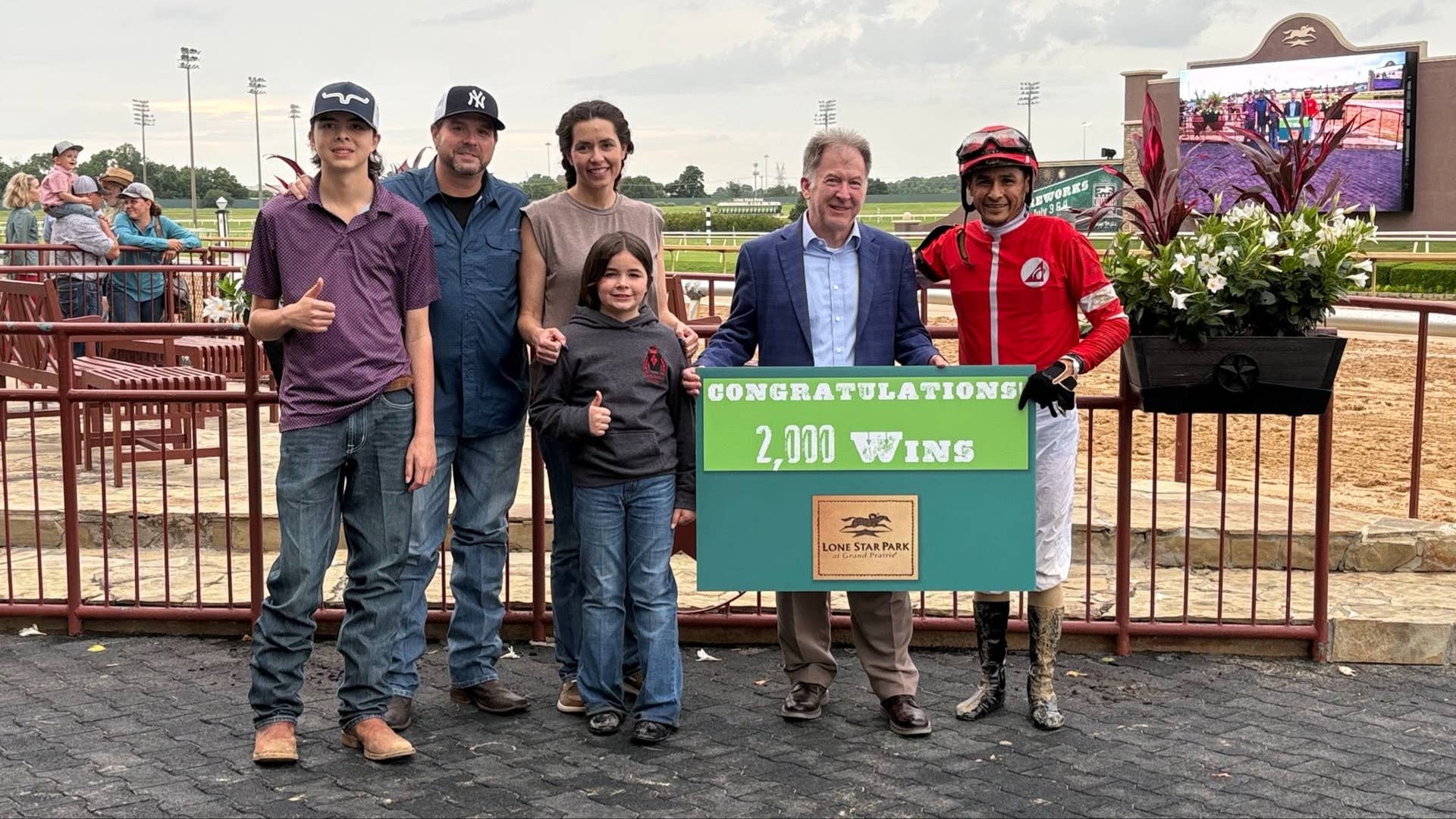 David Cabrera Reaches 2,000 Wins: ‘It’s In My Blood’ - Paulick Report