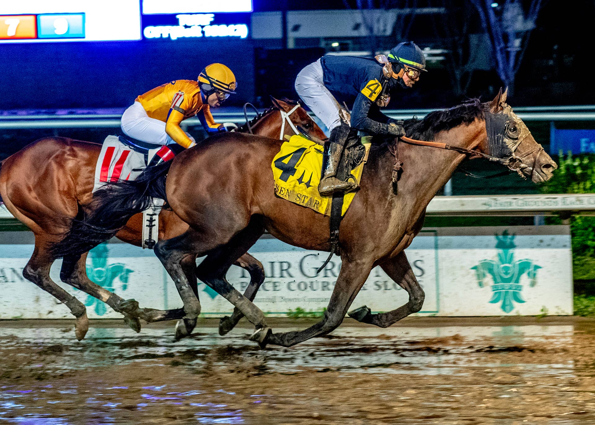 Road To The Kentucky Derby: Sierra Leone Runs Down Track Phantom For ...