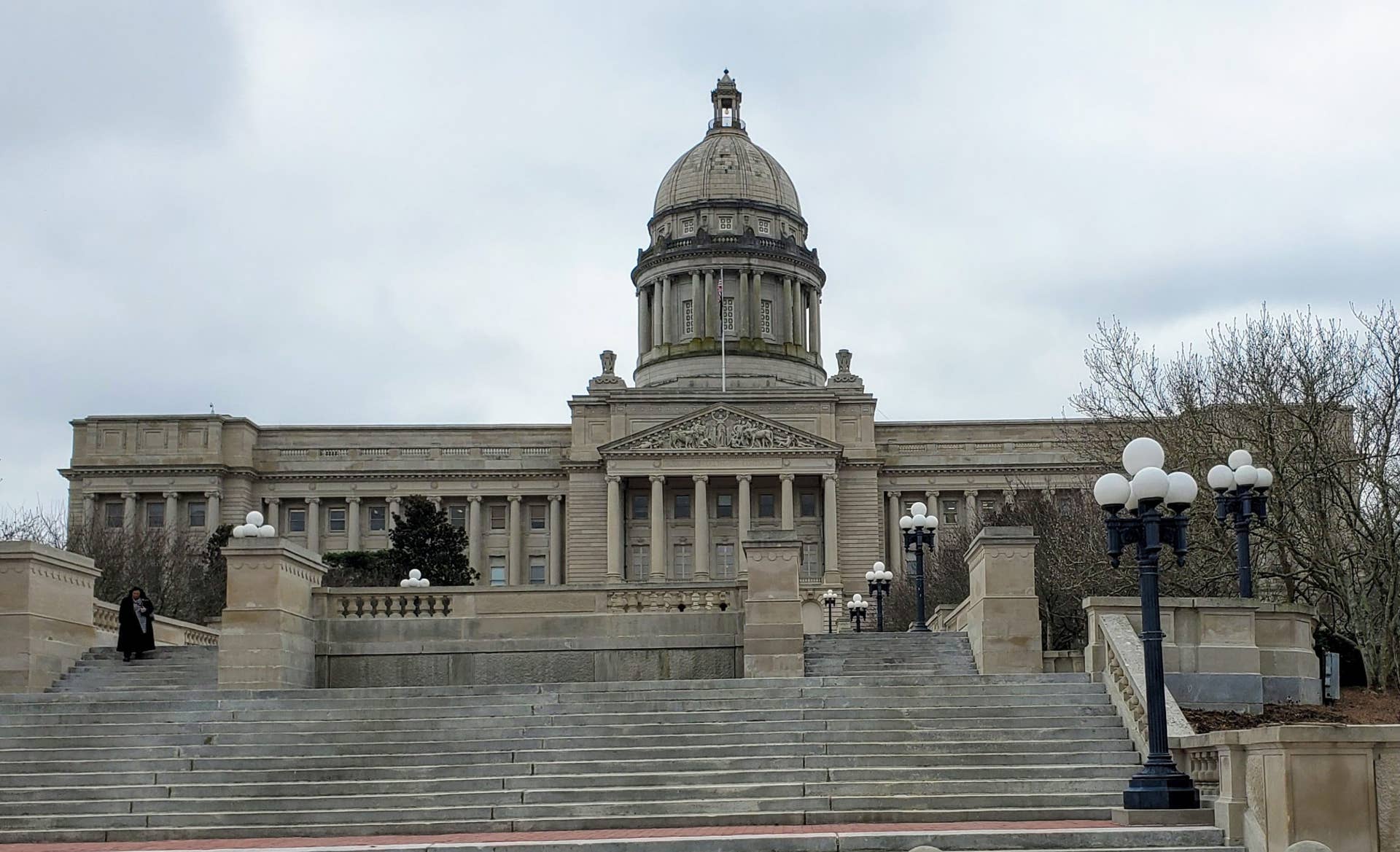 New Bill In Kentucky’s General Assembly Tackles CAW Issue - Paulick ...