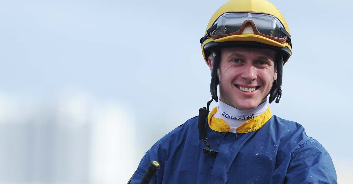 Jockey Dylan Davis Suffers Numerous Injuries In Aqueduct Spill ...
