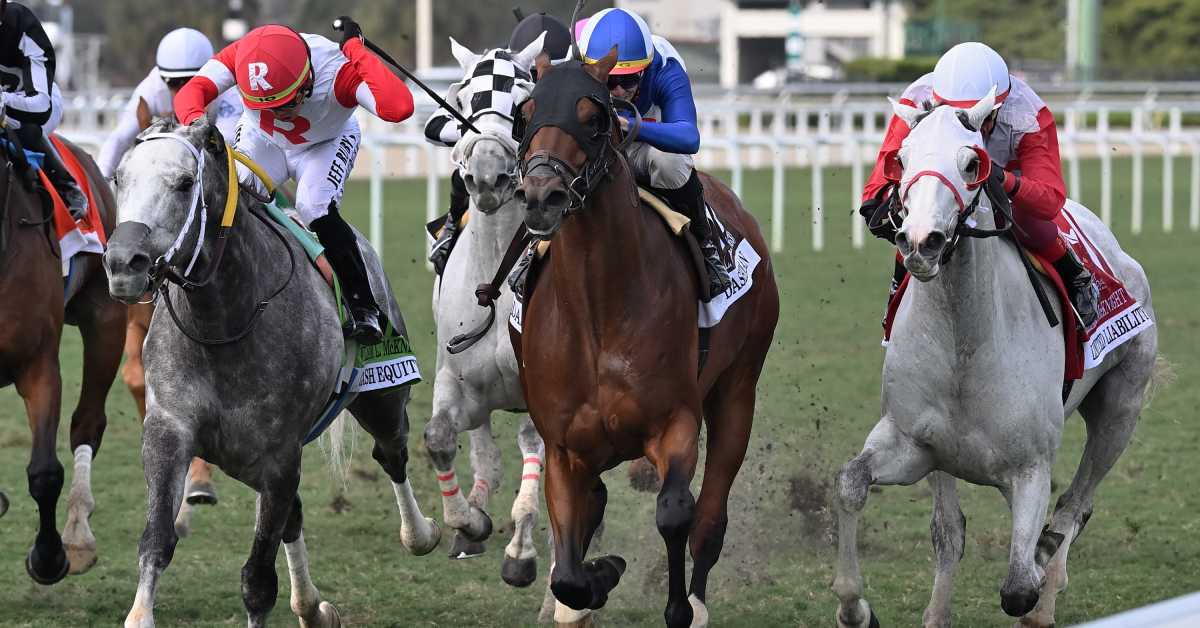 'Very Brave, Very Tough': Dashman Gamely Prevails For 19-1 McKnight ...