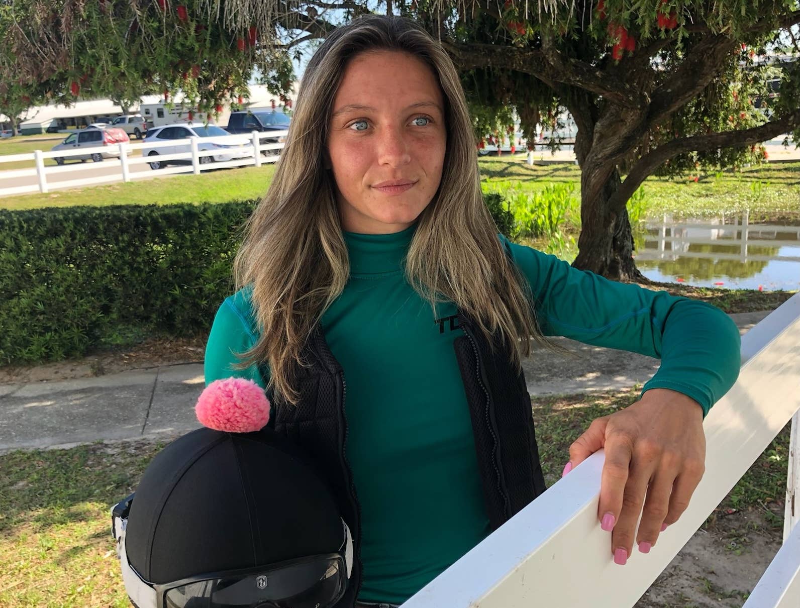 'For The Love Of The Horses': Apprentice Sara Hess Building Confidence ...