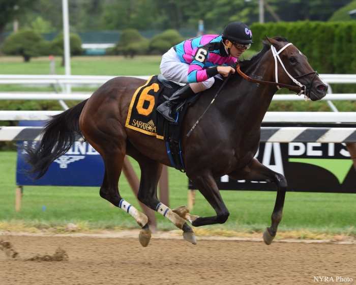 Finley'sluckycharm Runs Down Vertical Oak To Capture G2 Honorable Miss ...