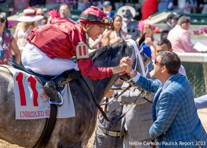 Breeders' Cup Winner Caravel 'Turns On The Jets' To Win Unbridled ...