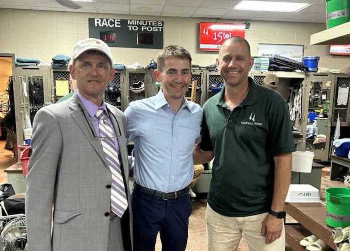 Brian Hernandez' Derby Win Inspired By 'Bo-Rail' Family - Paulick ...