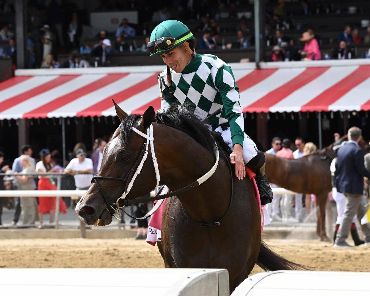 'Pretty Incomparable': World Record-Holder Cogburn Back At Kentucky ...