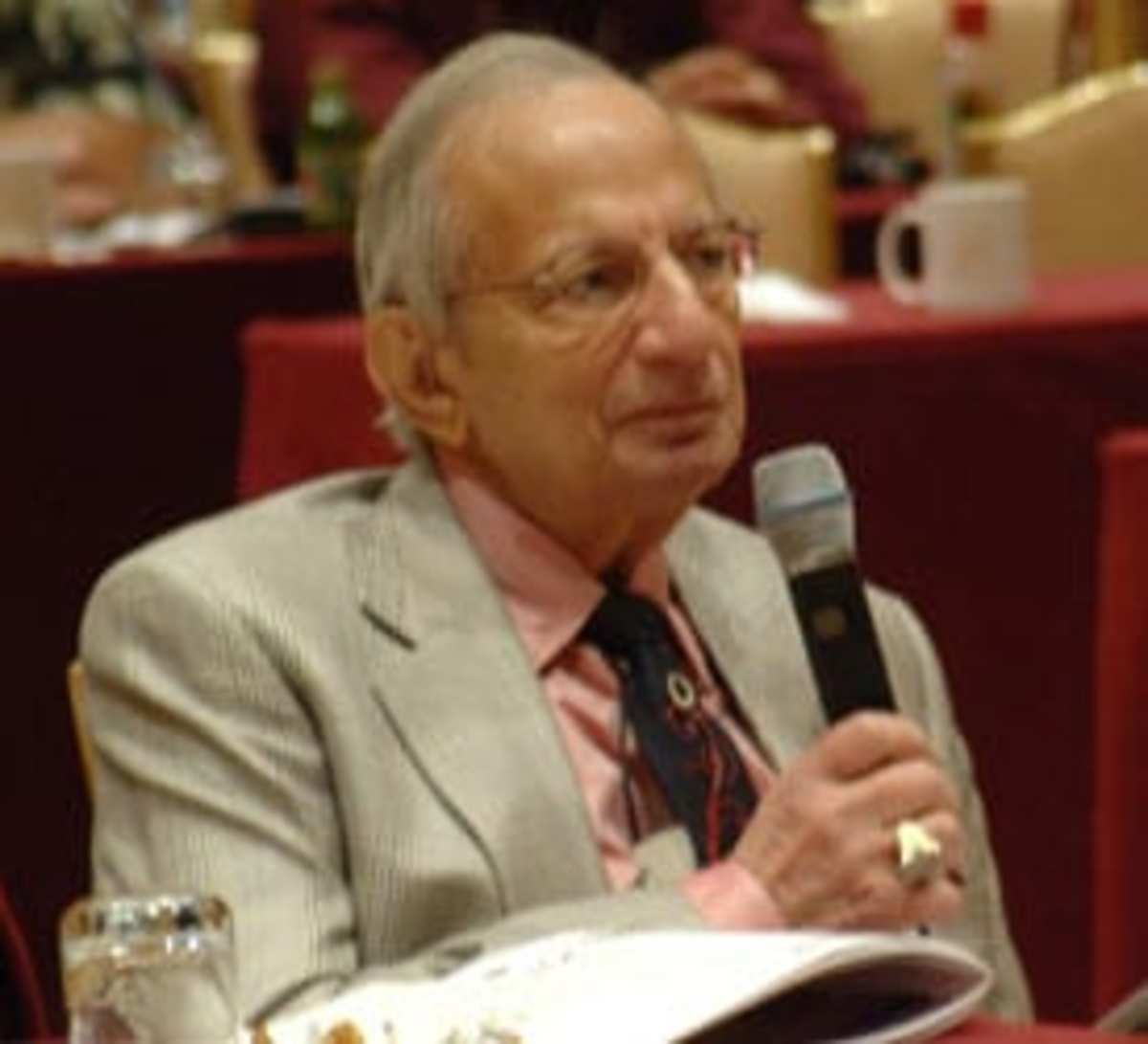 Harness racing executive, writer Stan Bergstein dies at 87 - Paulick ...