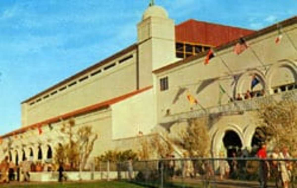 Robert Fox Jr. Named New Announcer At Turf Paradise - Paulick Report ...