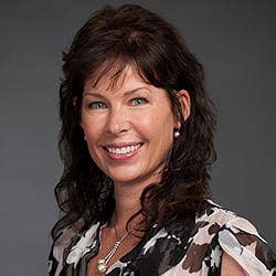 ESPN's Jeannine Edwards to host Eclipse Awards - Paulick Report ...