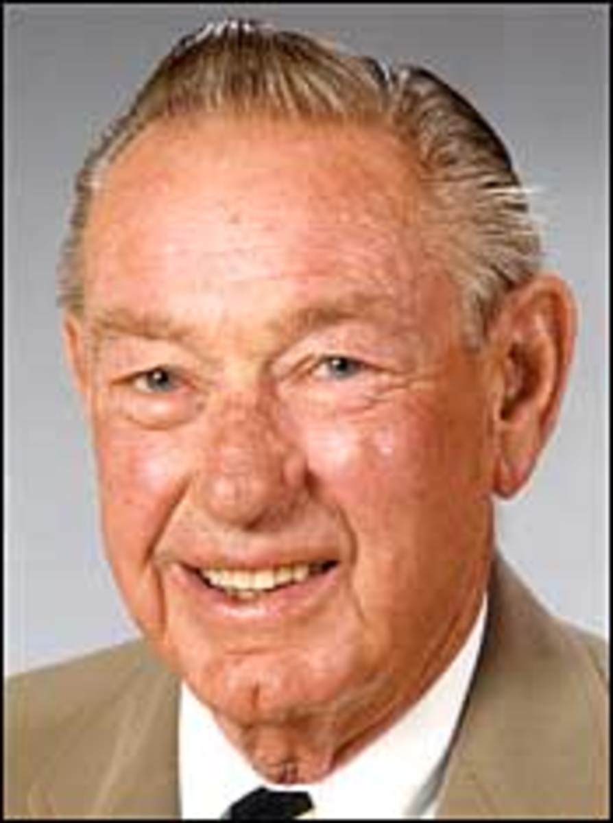 Oak Tree Matching Donations Made in Honor of Robbins to Grayson-Jockey ...