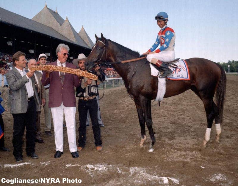 'Nothing But The Highest Of Praise': Hall Of Famer Mott Approaches ...