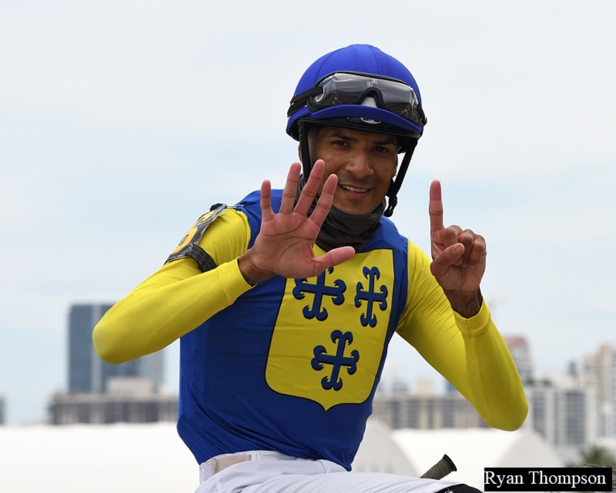 Jockey Edwin Gonzalez Captures 1,500th Career Win at Gulfstream Park ...