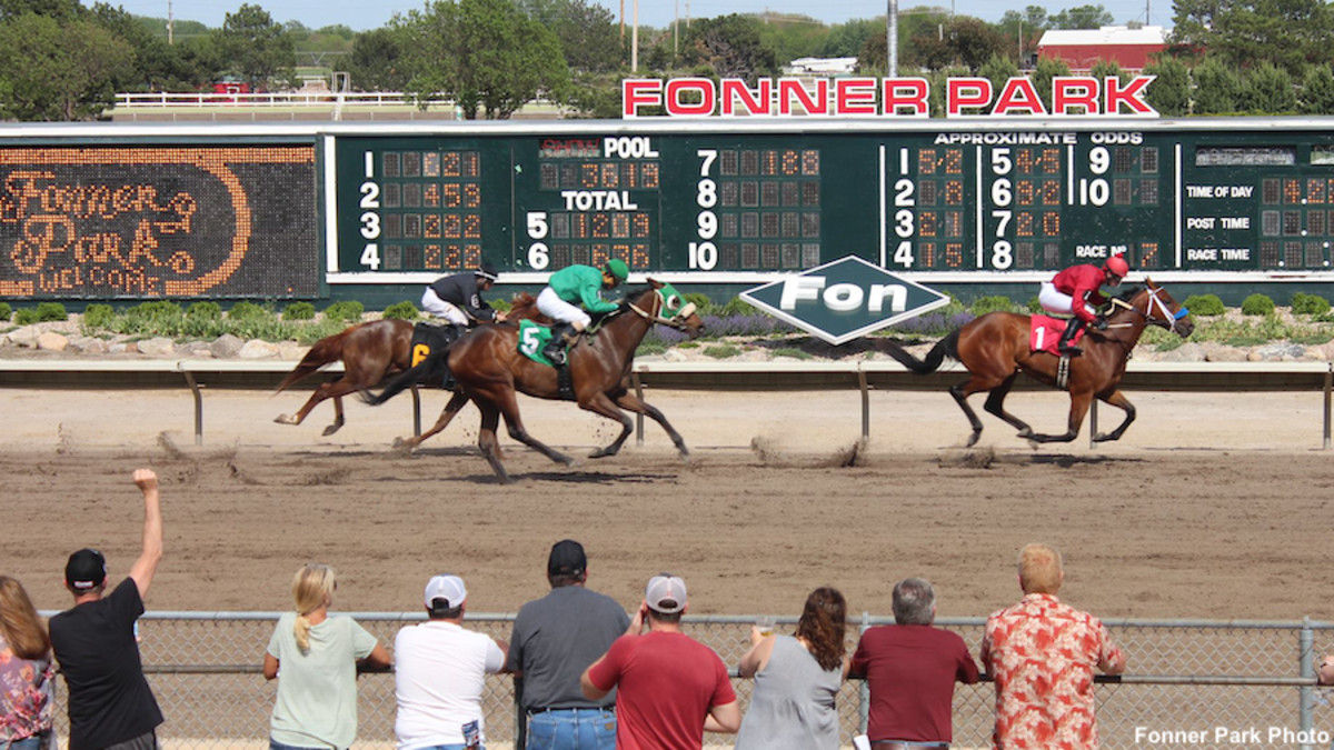 17 Year-Old Alaskan Exercise Rider Gears Up For Fonner Park Meet ...