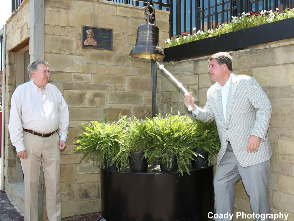 Oaklawn's 'Ring The Bell' Program Returns To Benefit Aftercare ...