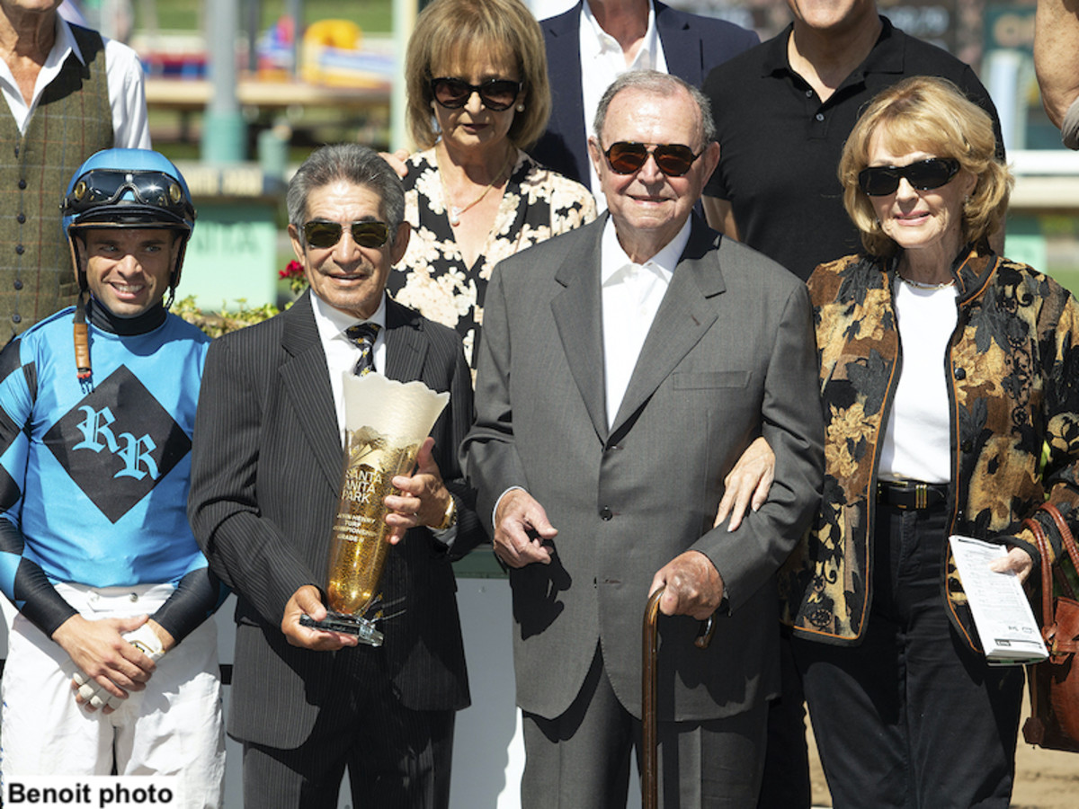 Masteroffoxhounds Takes John Henry Turf Championship Field Gate To Wire ...