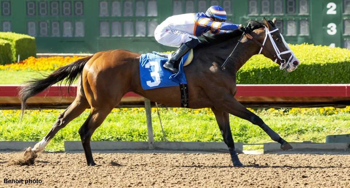 Becca Taylor Leads Nearly All The Way For Great Lady M Victory At Los ...