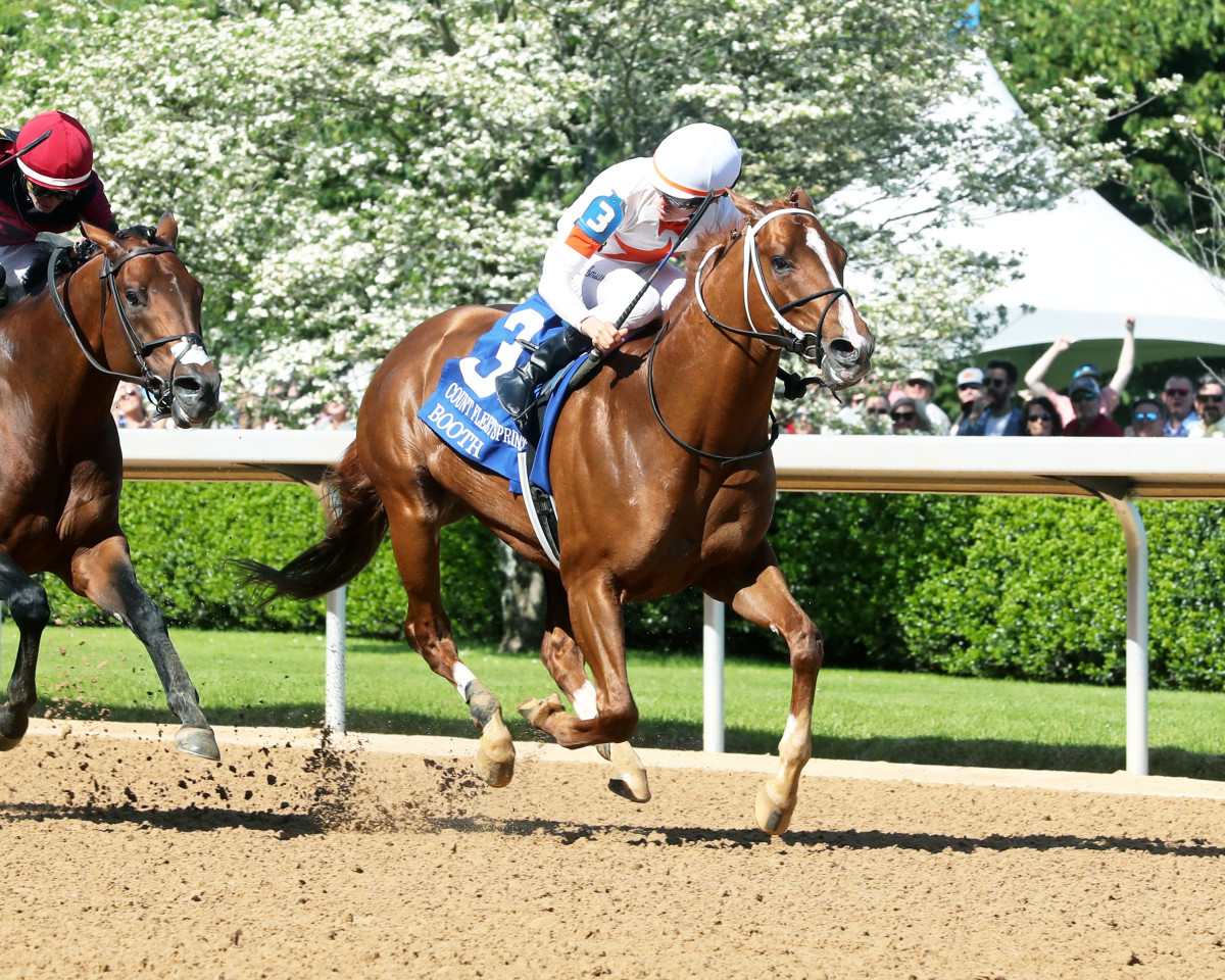 'He Barely Touches The Ground': Booth Brings Three-Race Win Streak To ...
