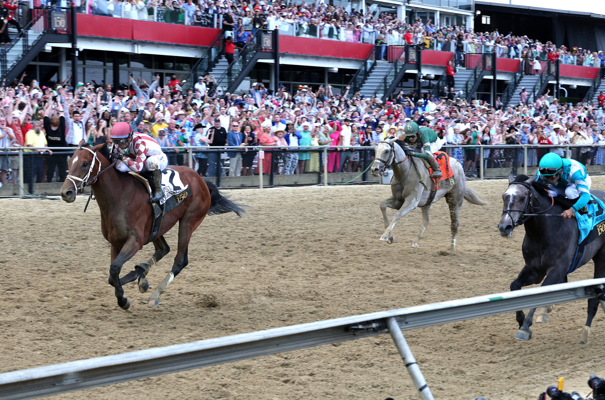 Last Dance At Old Pimlico: Preakness Day In Photos - Paulick Report ...