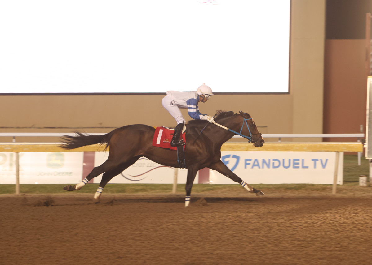 Racetrack Roundup: Cheering Section For Thorpedo Anna Sunday At ...