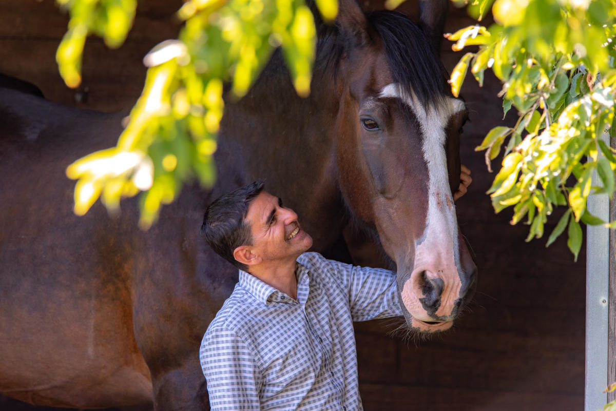 Former Jockey Eurico Rosa Da Silva Supporting Mental Health Healing With Horses - Paulick Report ...