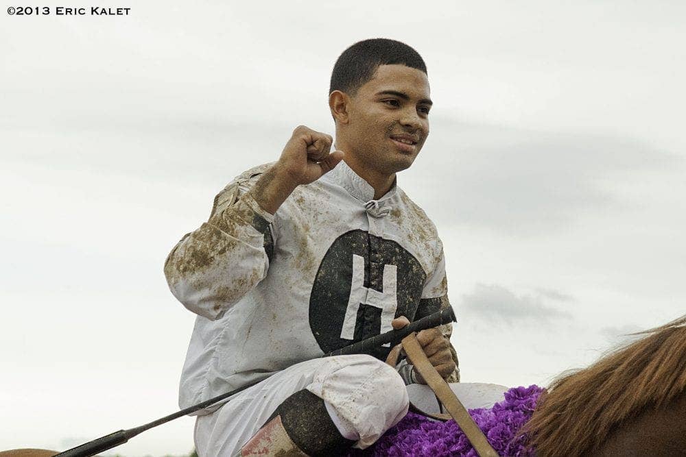 Saez Avoids Serious Injury In Saturday Spill, Returns To Races Friday ...