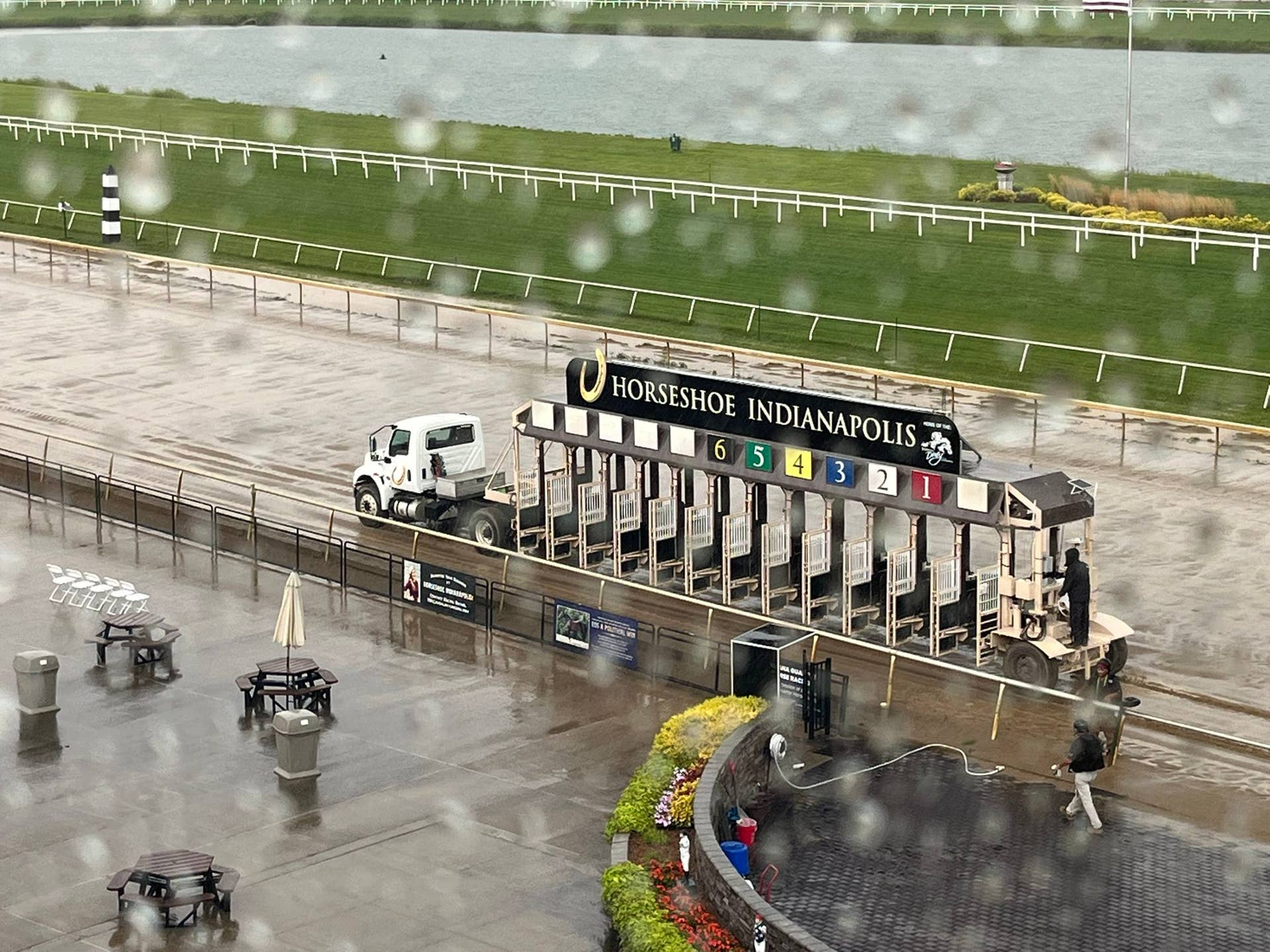 Inclement Weather Forces Horseshoe Indianapolis To Cancel After First ...